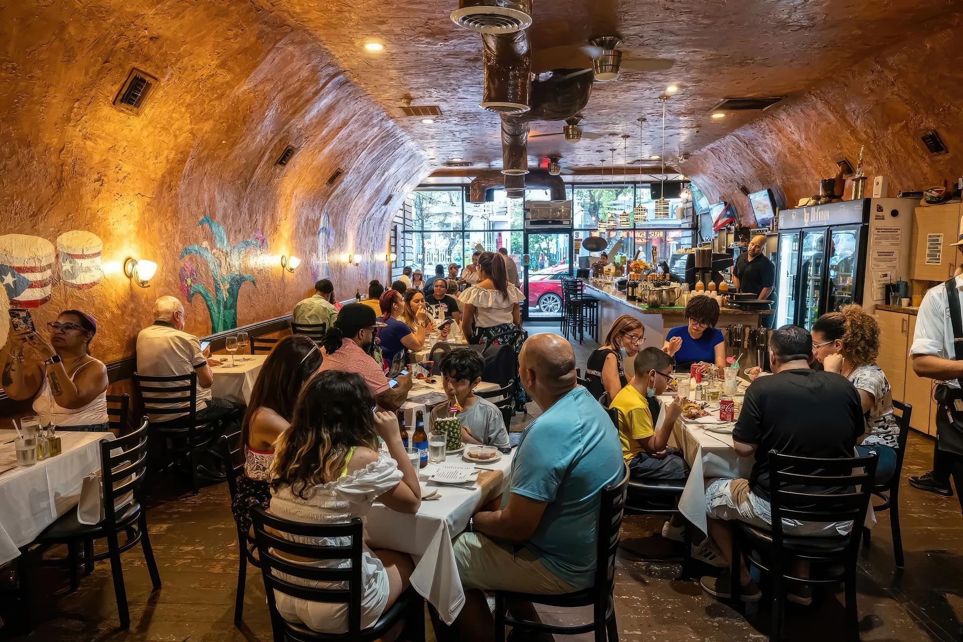 7 Best Restaurants in Miami - TravelMasta