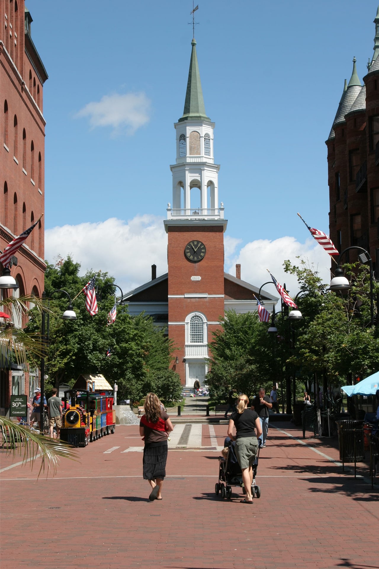 Burlington, VT Travel Guide - TravelMasta